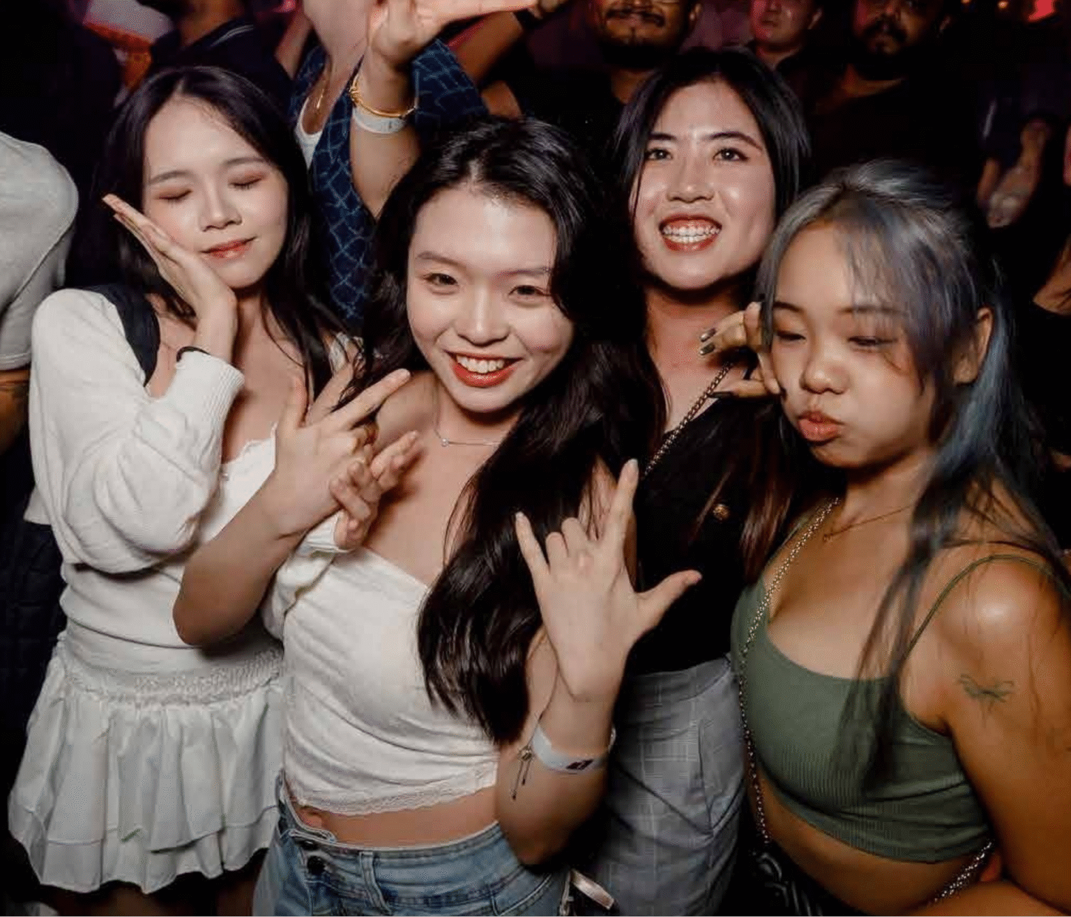 Best Dating Bar in KL | Romantic Bars in Kuala Lumpur – Swipe Right ...